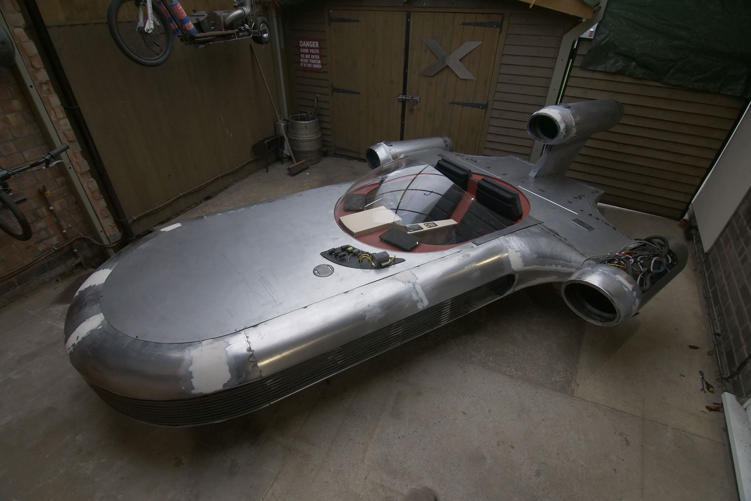 Star Wars Landspeeder to be auctioned on eBay for Children in Need | UK ...